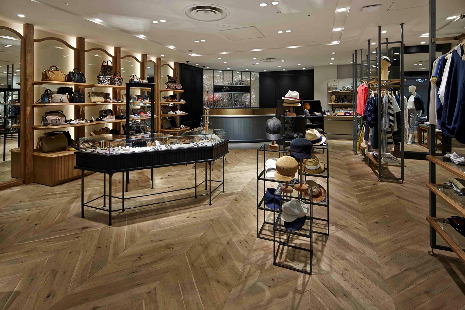 BEAUTY & YOUTH Women’s Store｜WORKS｜GRAMME INC.