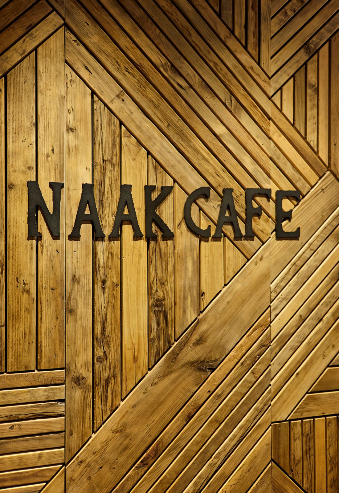 NAAK CAFE｜WORKS｜GRAMME INC.