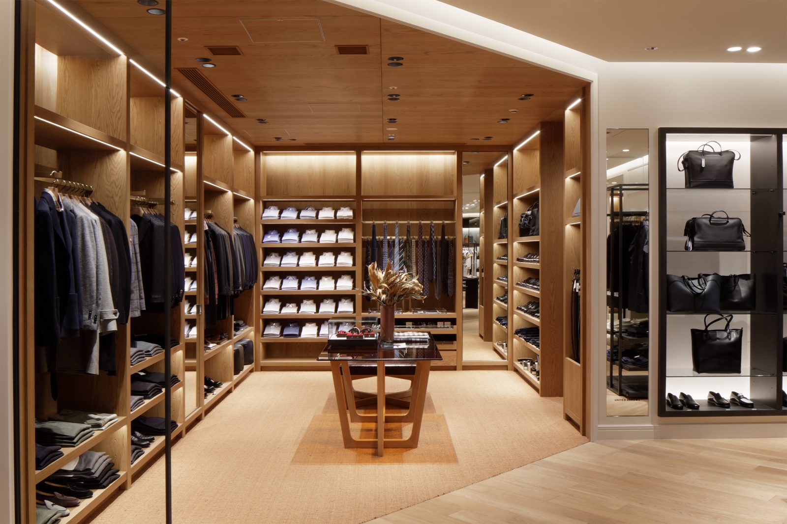 UNITED ARROWS｜WORKS｜GRAMME INC.